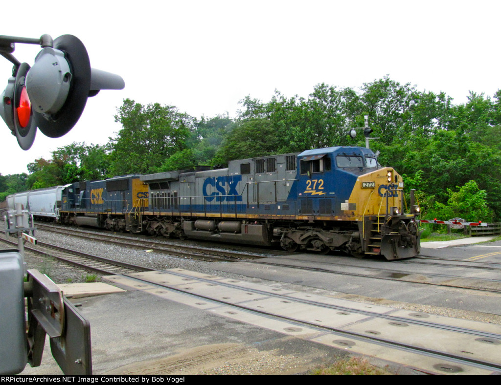 CSX 272 and 4532
